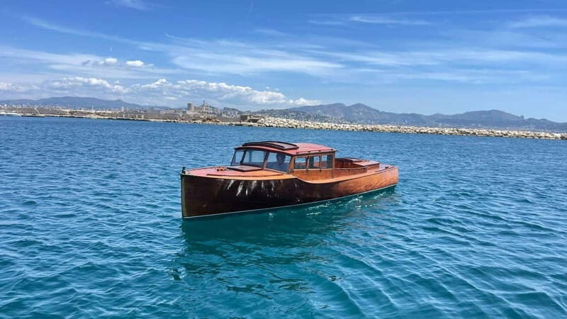 Vintage sunset boat tour of Marseille - small groups (2h) - FAQ