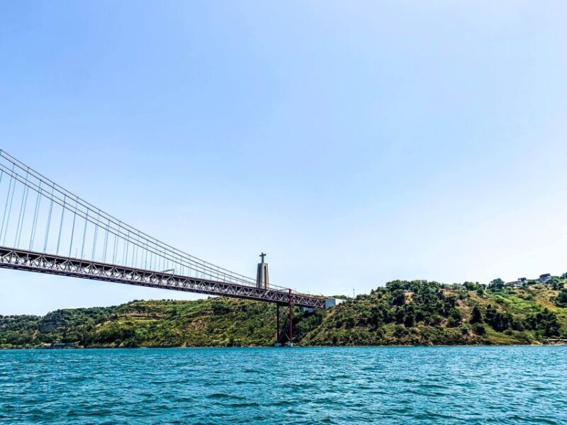 VIP Catamaran - Private Tour in Lisbon - Analyzing the Value