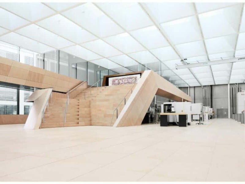 VIP EXPERIENCE - Swarovski Manufactory & Swarovski Crystal Worlds - A Close Look at the Experience