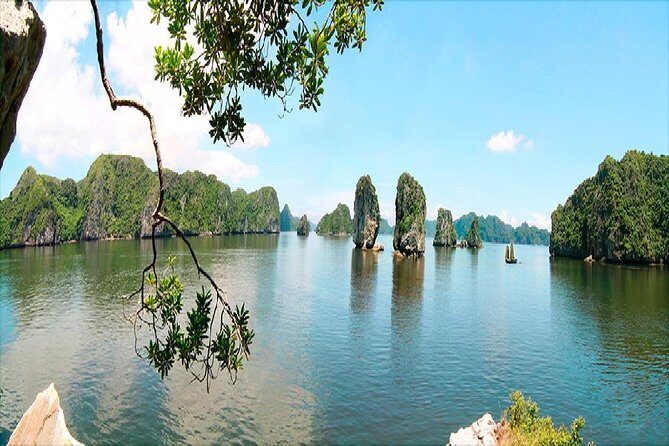 VIP Ha Long Bay 6 hour FUJI cruise with latest luxury cruise ship + limousine + highway + dinner for Japanese only - FAQ