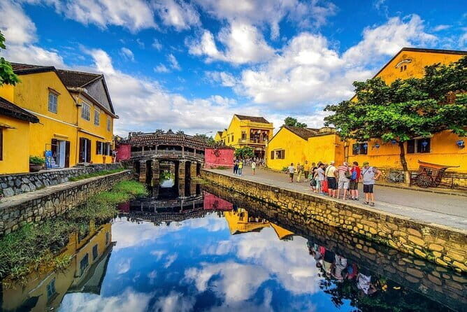 VIP Limousine: Hoi An to Hue Trip - Managing Expectations: The Good and the Not-So-Good