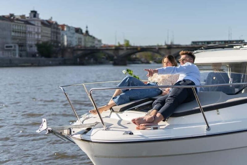 VIP Prague YachtBoat SPEED Experience: All-You-Can-Drink - Who Will Love This Experience?