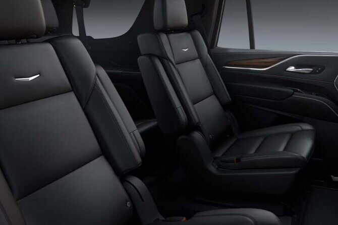 VIP Private Maui OGG Departure Transfer Black Cadillac Escalade - Key Points