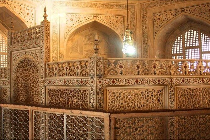 VIP Taj Mahal Express Entry Tour from Delhi with Guide - A Practical Look at the VIP Taj Mahal Express Entry Tour from Delhi