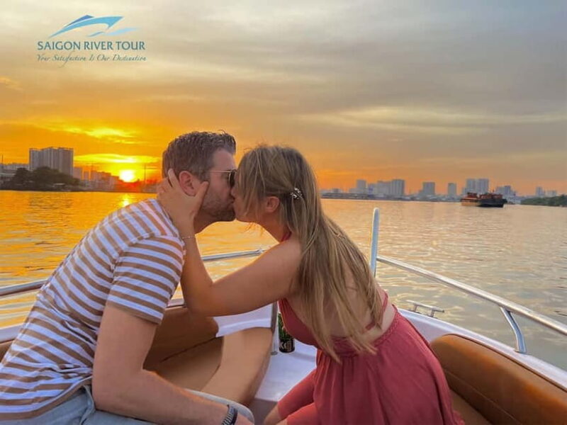VIP Tour Enjoy Romantic Sunset by Speed Boat Free Cocktail - Authentic Insights from Travelers