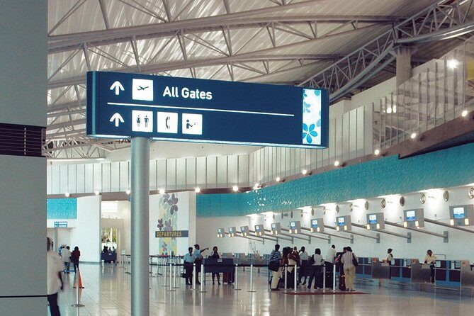 VIP***Private KINGSTON Airport Transfers to***OCHO RIOS**HOTELS** - What to Expect from This Private Transfer Service