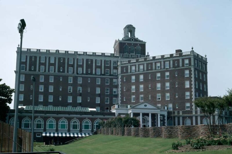 Virginia Beach Boardwalk Historian-Guided Tour - What to Expect During the Tour