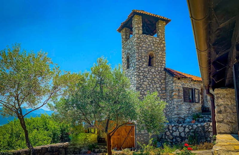 Virpazar: Skadar Lake PRIVATE Boat Tour to KOM MONASTERY - Key Points