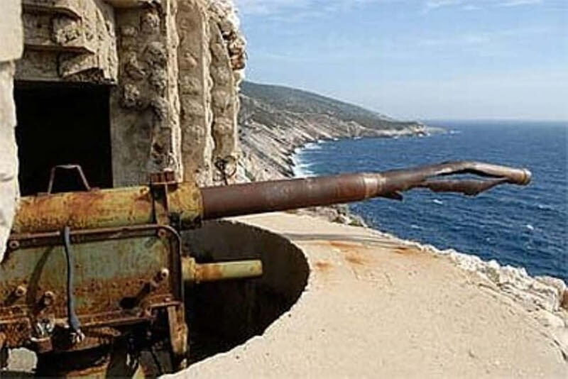 Vis: Historic Military Tour w/ Fort George Visit & Transfer - Value and Price