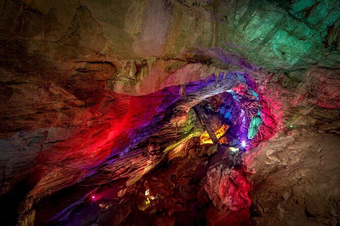 Vishakhapatnam Discovery with Borra Caves and Araku Valley - FAQs