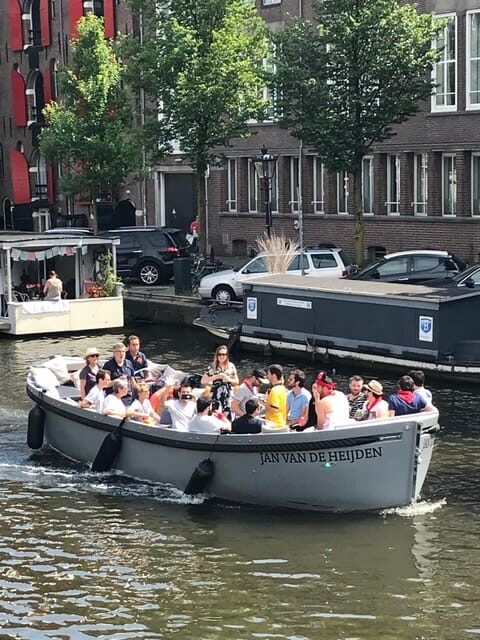 Visit Amsterdam by Boat with a French Guide (french) - The Value of a Longer, Smaller-Scale Tour