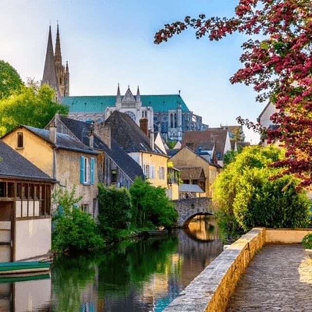 Visit Chartres through tales and legends: from the cathedral to the city! - Who Should Consider This Tour?