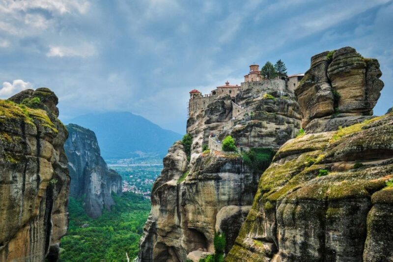 Visit Delphi & Meteora Monasteries Full Day Private Trip - The Journey: From Athens to Greece’s Historic Heart
