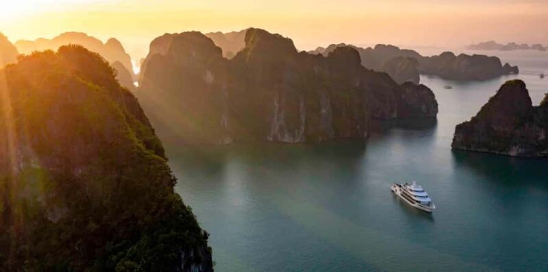 Visit Ha Long - "a wonder of the world" from Ha Noi or back - An In-Depth Look at the Bus Service to Ha Long Bay
