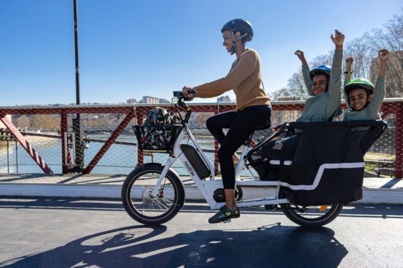 Visit Lille area by electric cargo bike - Why Rent an Electric Cargo Bike in Lille?