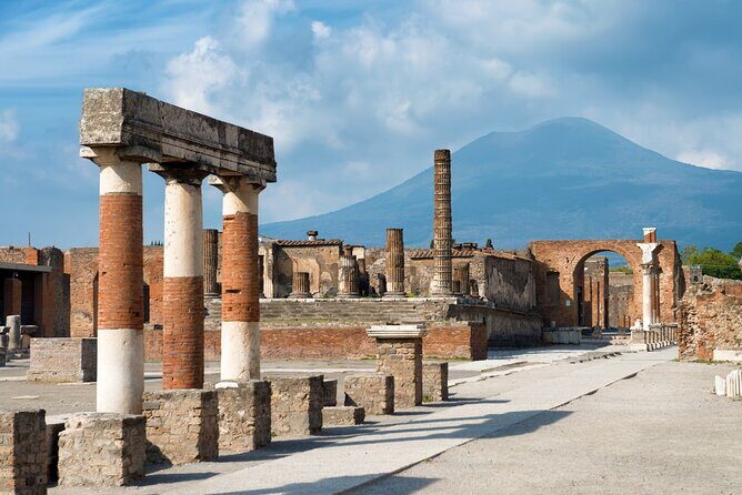 Visit of Pompei and Wine Tasting with Lunch from Amalfi - Introduction