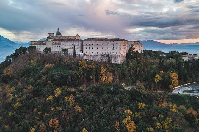 Visit of the Masseria Albaneta of Montecassino, Rocca Janula and Carro Polacco. - Key Points