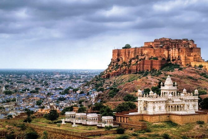 Visit Osian Temple with Camel ride and Jeep Safari from Jodhpur including meal - The Sum Up