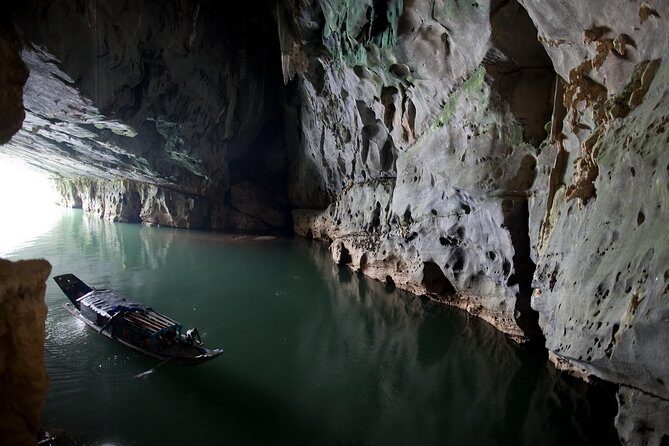 Visit Phong Nha Caves Tour from Hue - An In-depth Look at the Phong Nha Caves tour