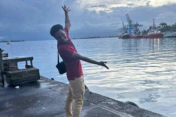 Visit Pointe-à-Pitre with a fun and fun track game! - Value and Practicality