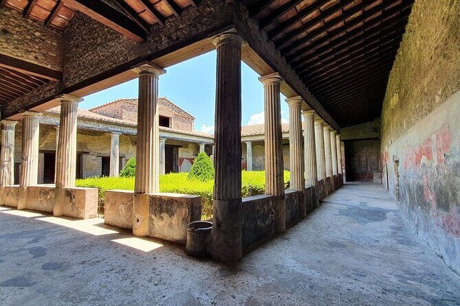 Visit Pompeii from Positano with Pizza Lunch - Authentic Experiences That Stand Out