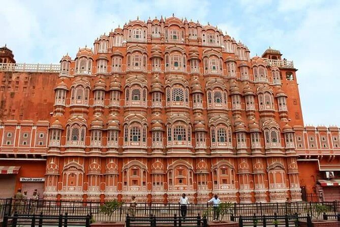 Visit Rajasthan Popular Places With Taj Mahal - A Closer Look at the Itinerary and Experience