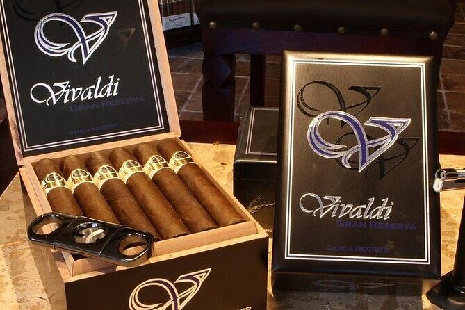 Visit Santo Domingo Tour with Lunch and Transportation Included - Authenticity and Guides