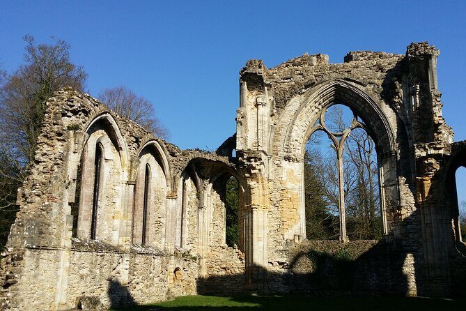 Visit Stonehenge and Salisbury from Southampton - Key Points
