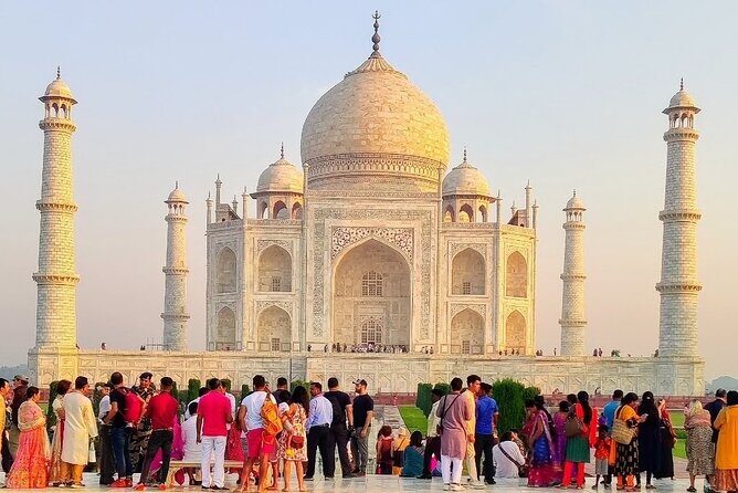 Visit Taj Mahal And Agra Fort At Sunrise with Private Guide/Breakfast Included - FAQ