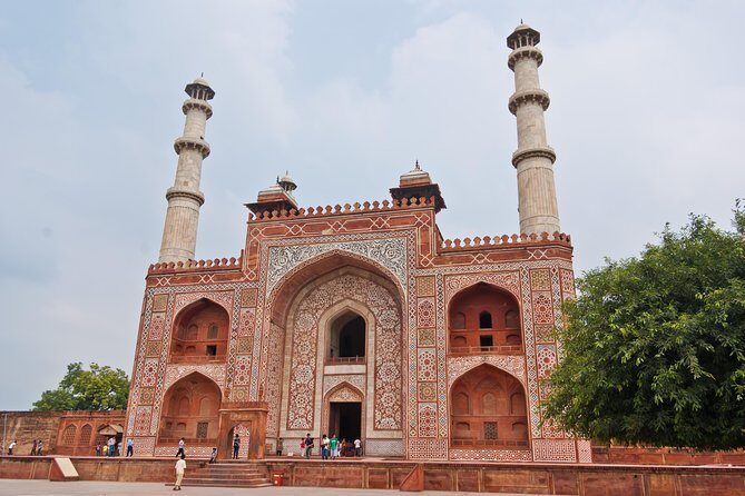 Visit Tajmahal & Agra Art Gallery of Brahma kumaris - Starting with the Taj Mahal at Sunrise