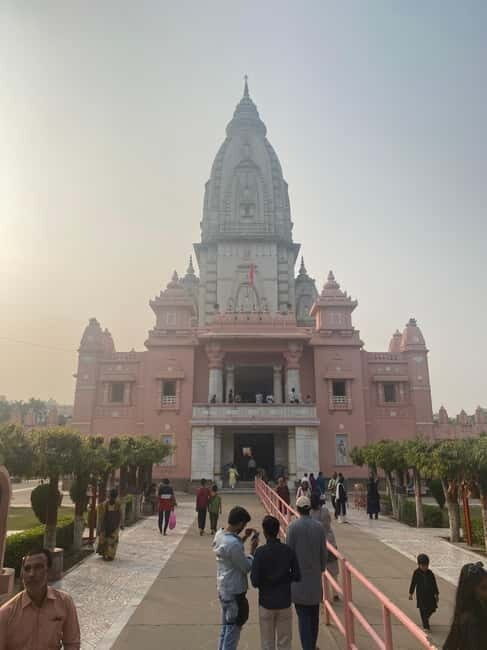 Visit the 3 largest temples in Benares - Key Points