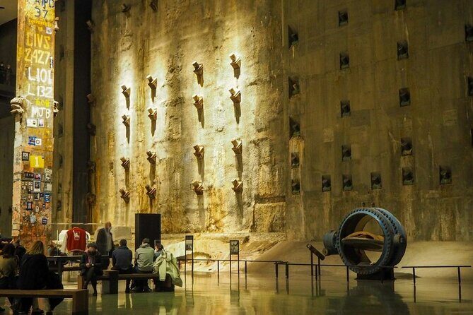 Visit The 9/11 Museum and Manhattan Walking Tour - Key Points