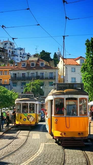 Visit the Alfama and Graça neighborhoods in a small group! - Who Is This Tour Best For?