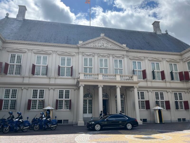 Visit the Girl with the Pearl Earring, The Hague & Delft - An In-Depth Look at the Tour Experience