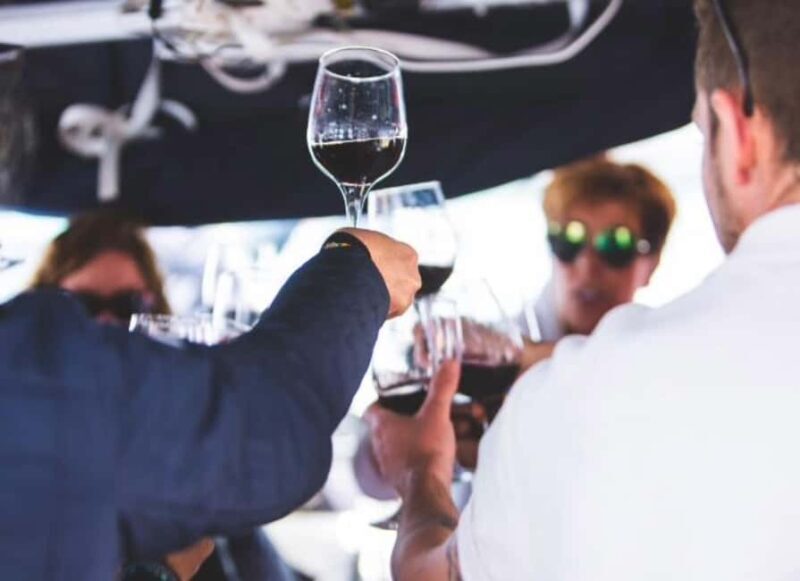 Visit the Underwater Wine Cellar by Boat with Tapas Tasting and Medieval Castle - Visiting a Medieval Castle