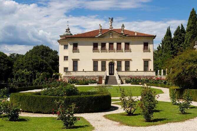 Visit with Owners and glass of wine to Villa Valmarana ai Nani - Introduction