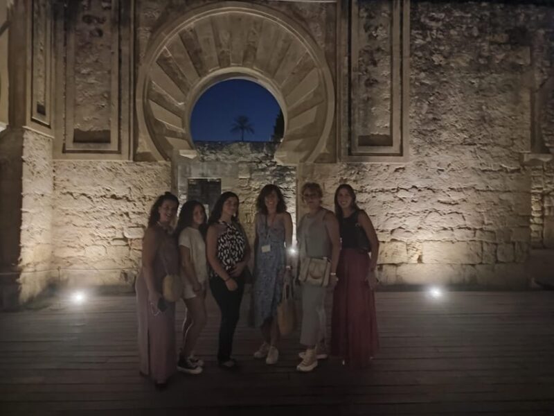 Visita nocturna a Medina Azahara - Guided Tour and Audio Experience