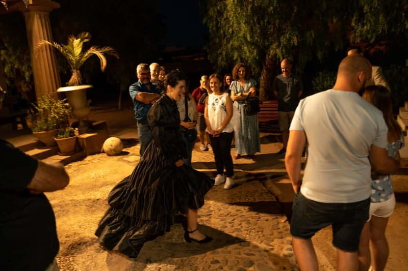 Visita teatralizada nocturna al Cementerio Inglés de Málaga - The Stories that Make This Tour Stand Out