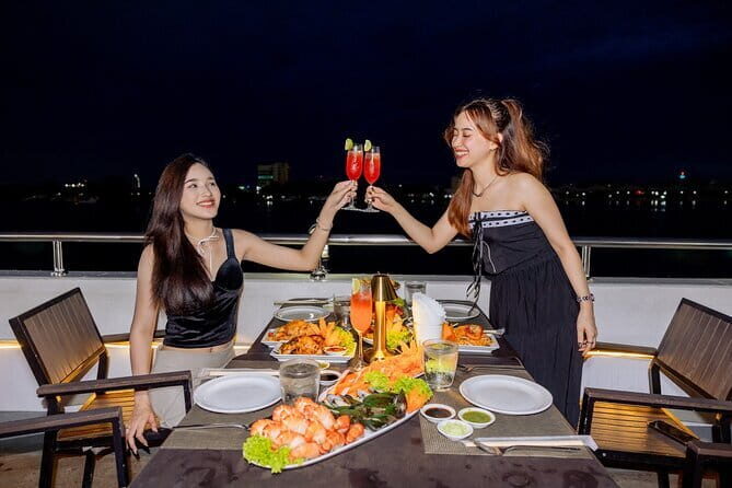 Viva Alangka Sunset Cruise with Seafood Buffet in Bangkok - Who Would Love This Cruise?