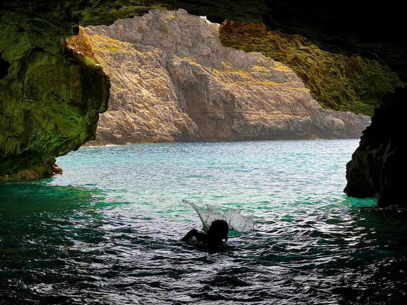 Vlore: Grama Bay & Karaburun Caves 8-Hour Speedboat Tour - The Journey Begins: From Vlore to the Coast