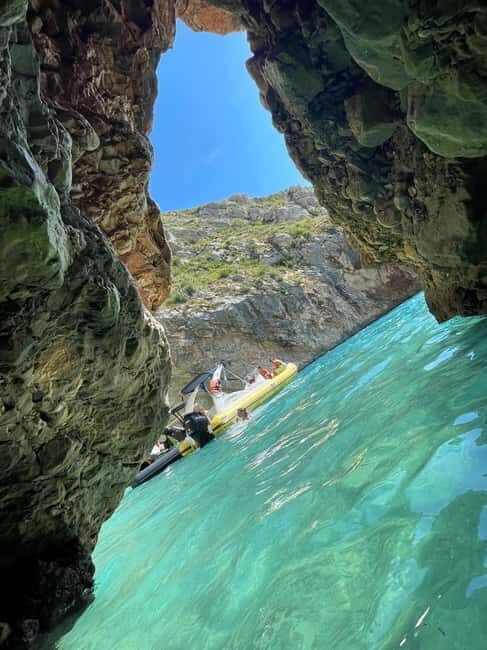 Vlore: Grama Bay & Karaburun Caves 8-Hour Speedboat Tour - Grama Bay & the Final Walk