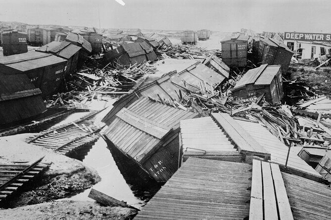 Voices of the 1900 Storm Private Tour - Key Points
