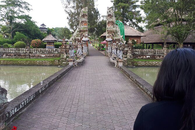 Volcano Scenery Tour - First Stop: Tegenungan Waterfall