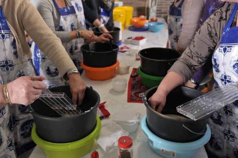 Volendam: 2.5-Hour Cheesemaking Workshop & Clog Making Tour - Key Points