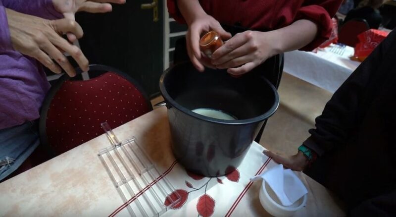 Volendam: 2.5-Hour Cheesemaking Workshop & Clog Making Tour - Authenticity and Value
