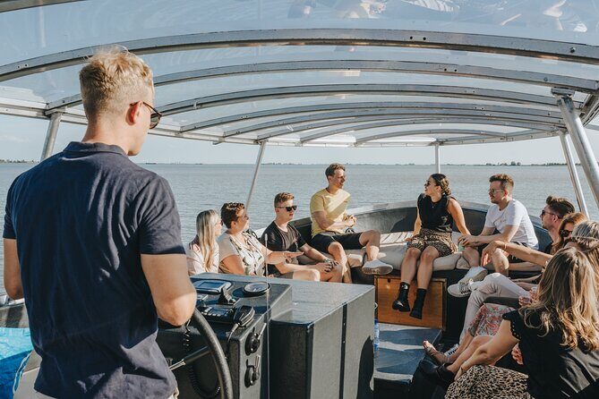 Volendam - Lake Cruise at Volendam including 1 free drink - Authentic Sights and Local Flavor