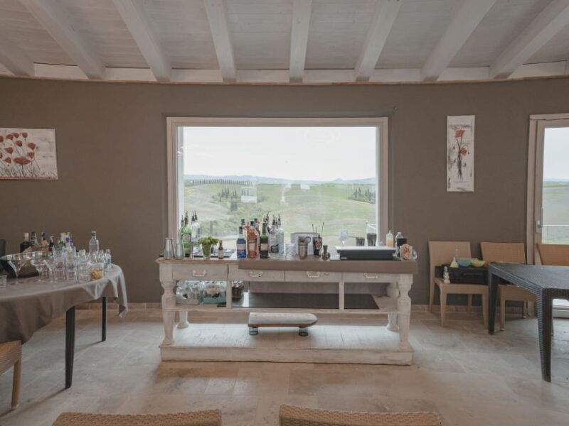Volterra: Cocktail Mixing Experience with finger food - An In-Depth Look at the Experience