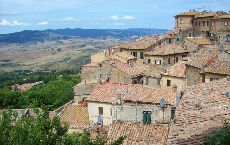 Volterra - Old Town Private Walking Tour - Key Points