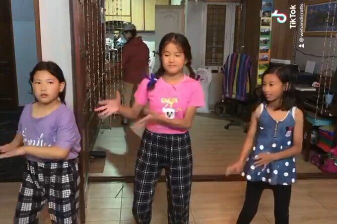 Volunteer program with children and women - Why Choose this Experience?