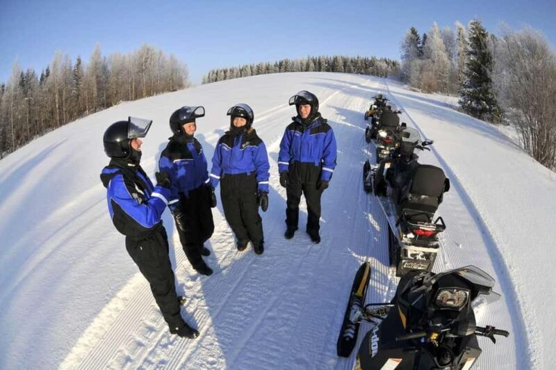 Vuokatti: Snowmobile Safari with Lunch at Haapala BnB - An Exciting Winter Journey in Kainuu